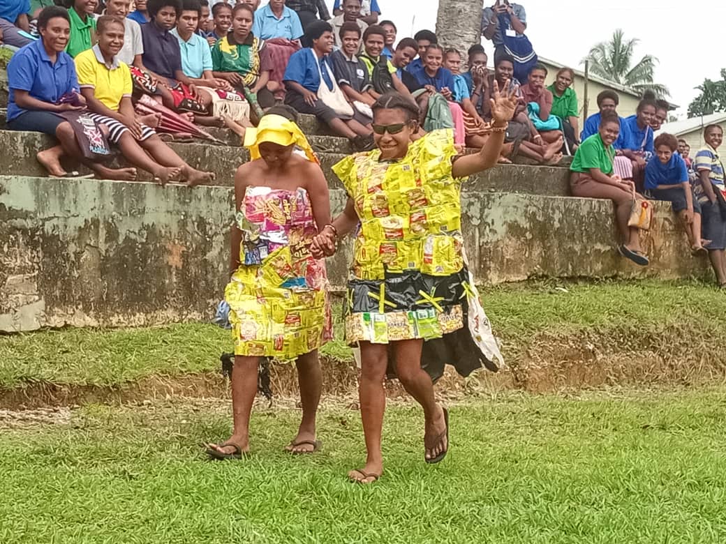 STUDENTS CREATIVE WITH PLASTICS – EMTV Online